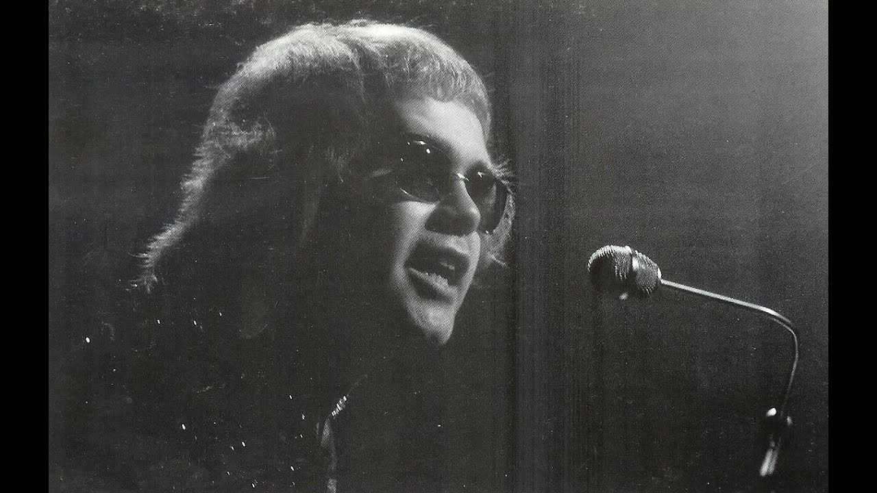 Elton John - Amoreena (Live in New York 1970) - YouTube