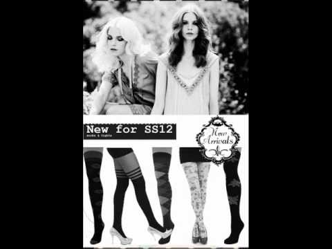 Rihanna, Paris Hilton and Nicki Minaj wearing Sirenasdream.com tights listening to Britney Spears