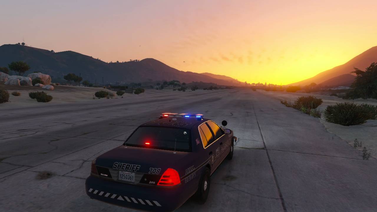 Code 3 V-Con Siren GTA V - YouTube