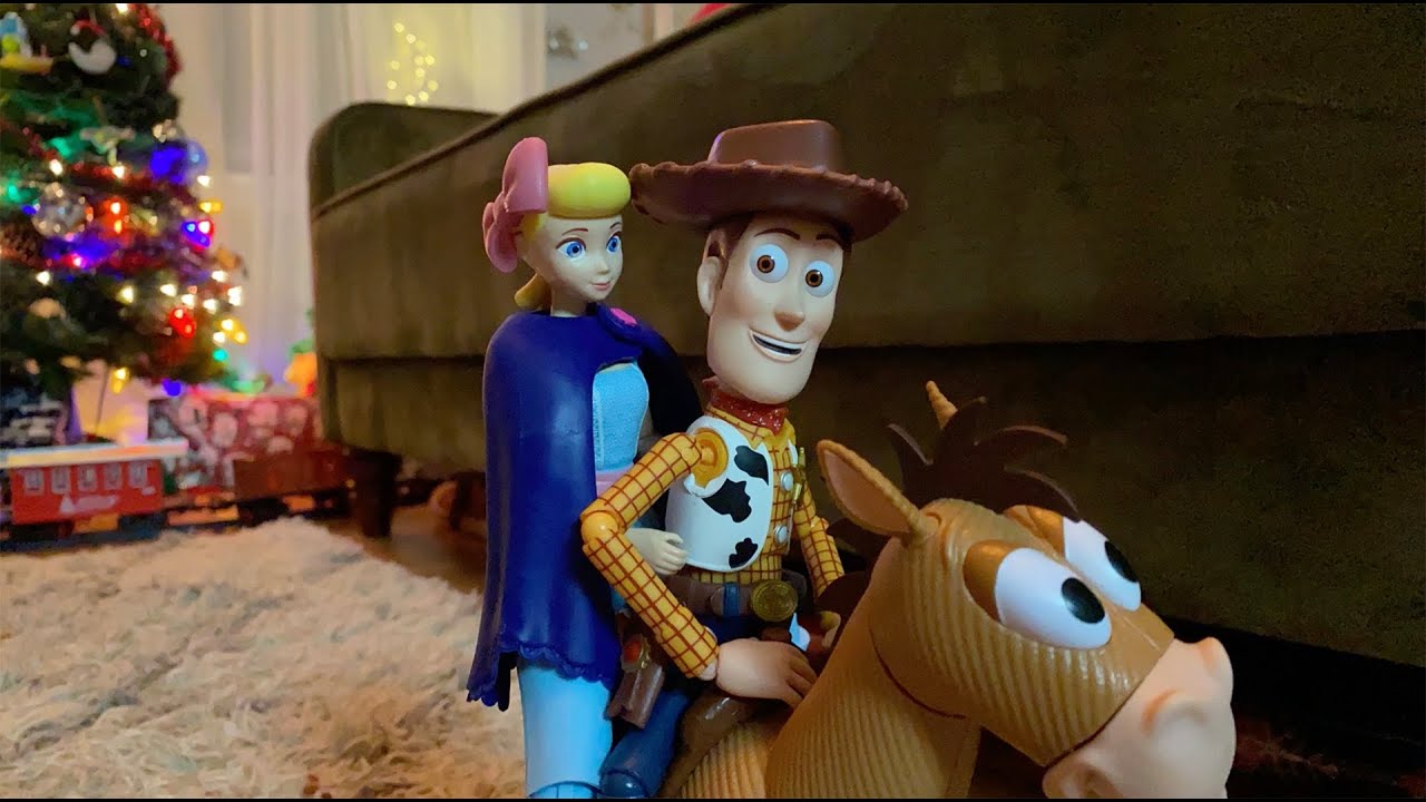 Woody and Buzz: Christmas Crisis - YouTube