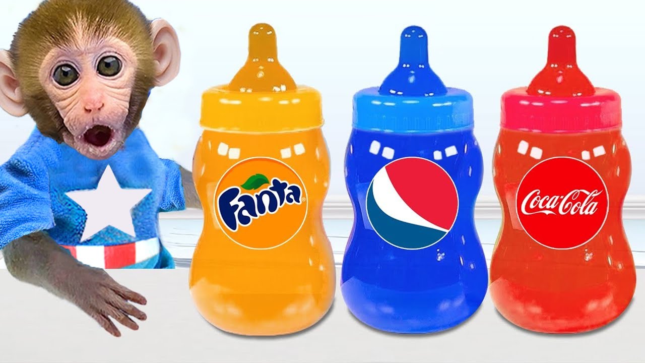 Bebé Mono ChuChu cuida a Bebé Mono y bebe jugo de frutas colorido y ...