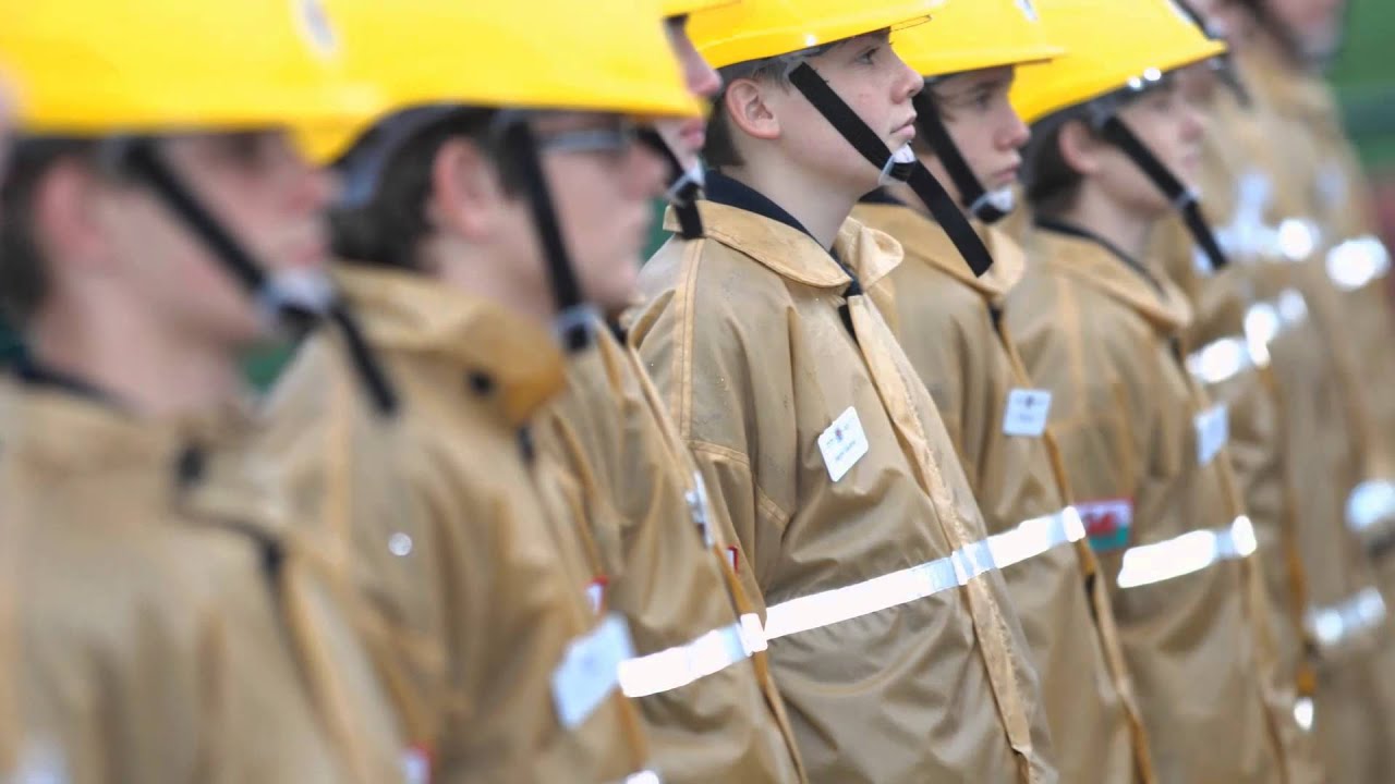 SWFRS Young Firefighters Eng - YouTube