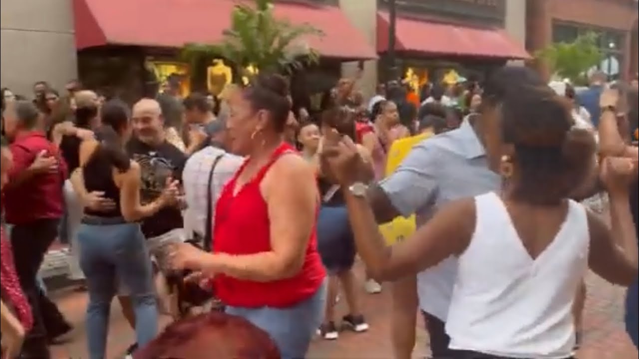 Pratt Street Salsa Social! Hartford, CT - YouTube