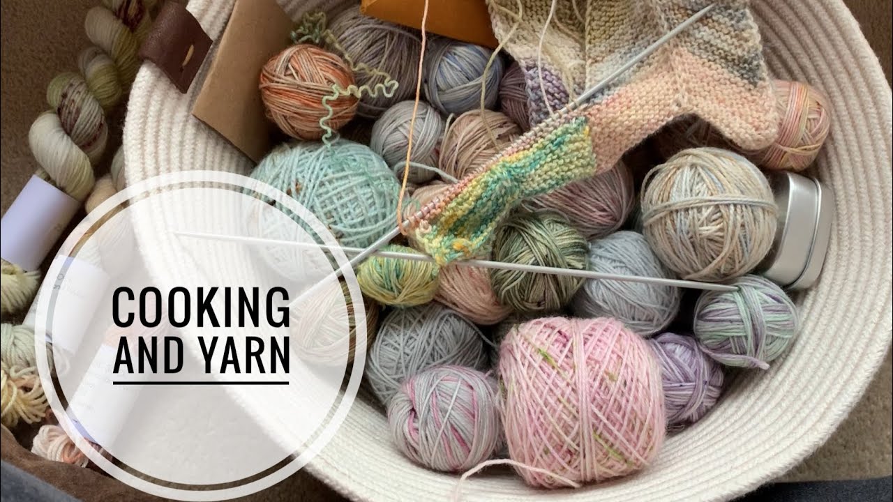 Vlog | smooching my new yarn and yet more cooking - YouTube