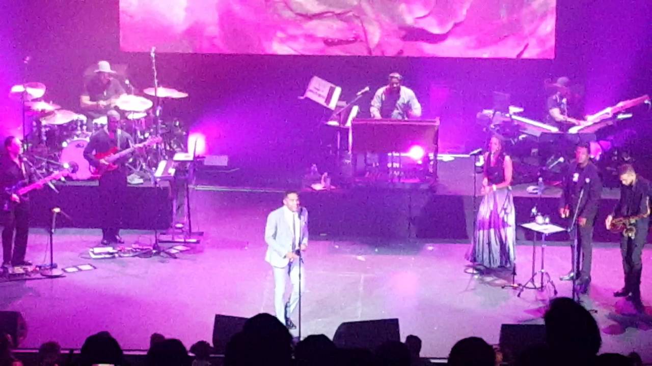Maxwell Live Sydney 2016 - Sumthin Sumthin - YouTube