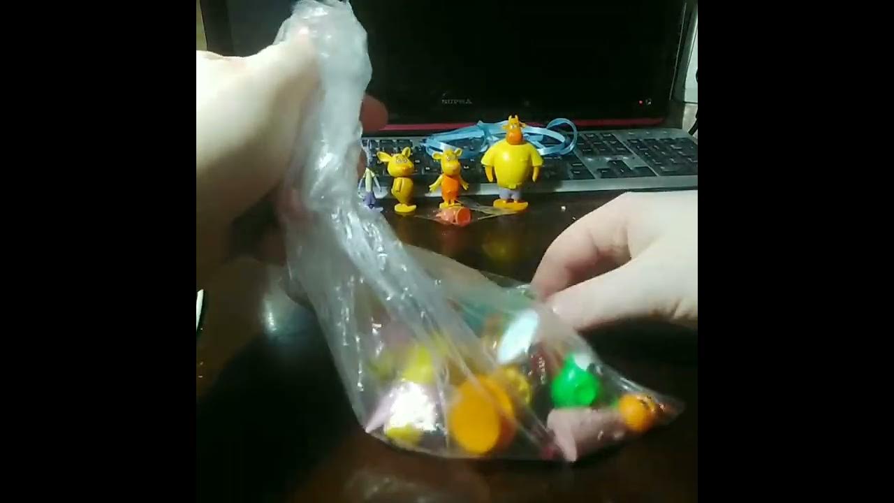 собрал коллекцию фигурок по мультсериалу оранжевая корова от свитбокс ...