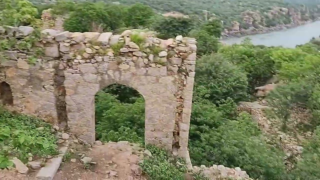 Raichur Historical Tourism Jaladurga Kote, Lingasugur. - YouTube