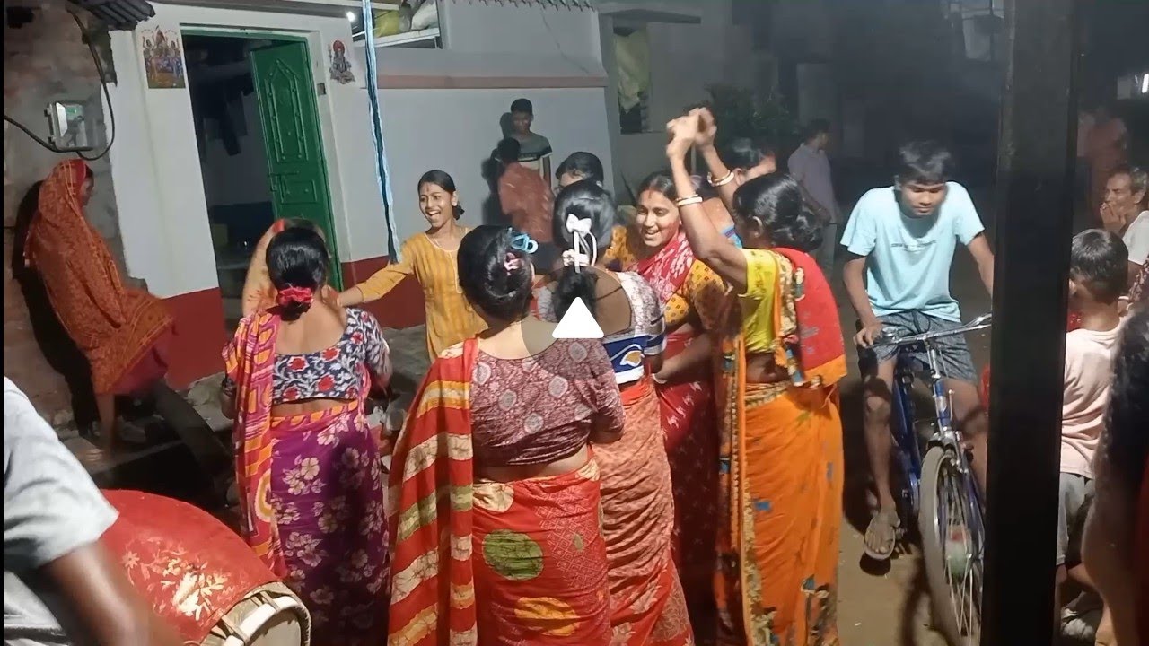 Bamunia Saraswati vision ladies dance video 💃🤣🤣 - YouTube