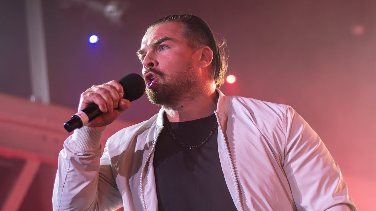 WWE Superstar Joe Coffey Makes Surprise Return - YouTube