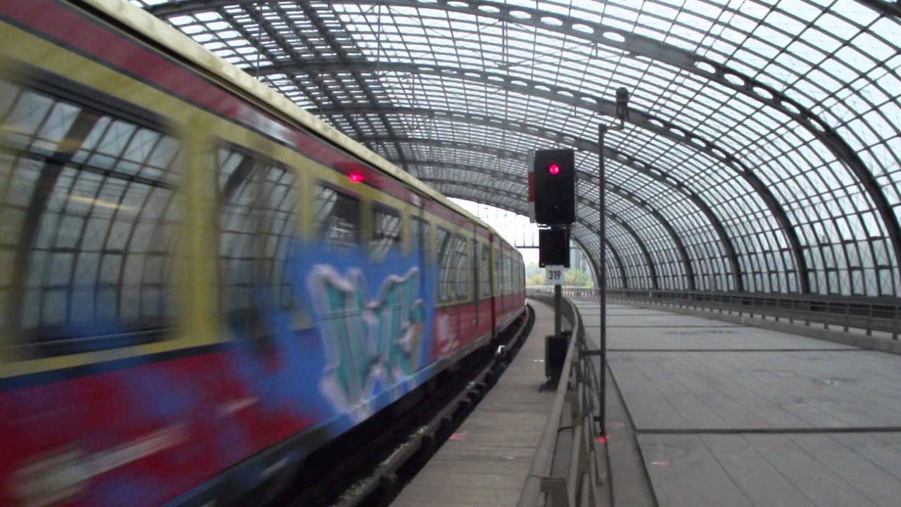 Class 481 - Berlin S-Bahn S75 (TechniSat Livery) - Berlin Hauptbahnhof ...