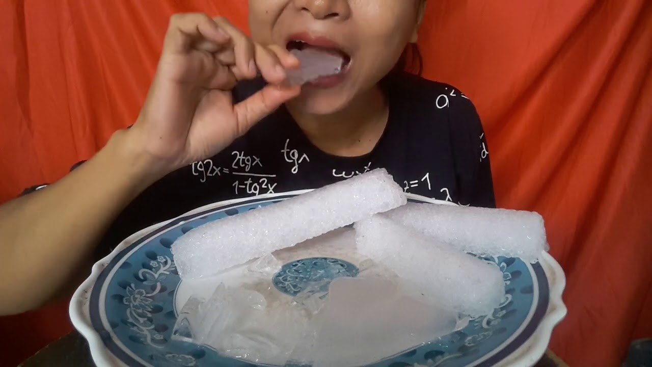 People love to eat differently. I love eating ice. 20/7/2020 - YouTube