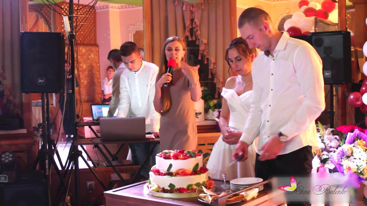 Ведущая/Ведущий на свадьбу/корпоратив/юбилей/банкет/церемонию/промо акцию в Мелитополе Anna ...