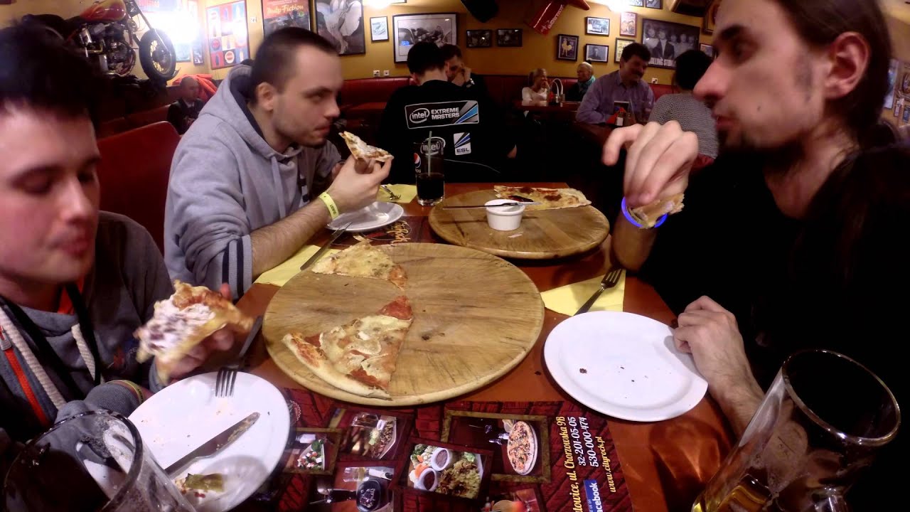BONUS - PIZZA TIMELAPSE - YouTube