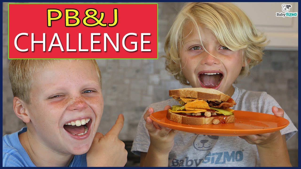 Peanut Butter and Jelly Sandwich FOOD CHALLENGE | Junior Gizmo - YouTube
