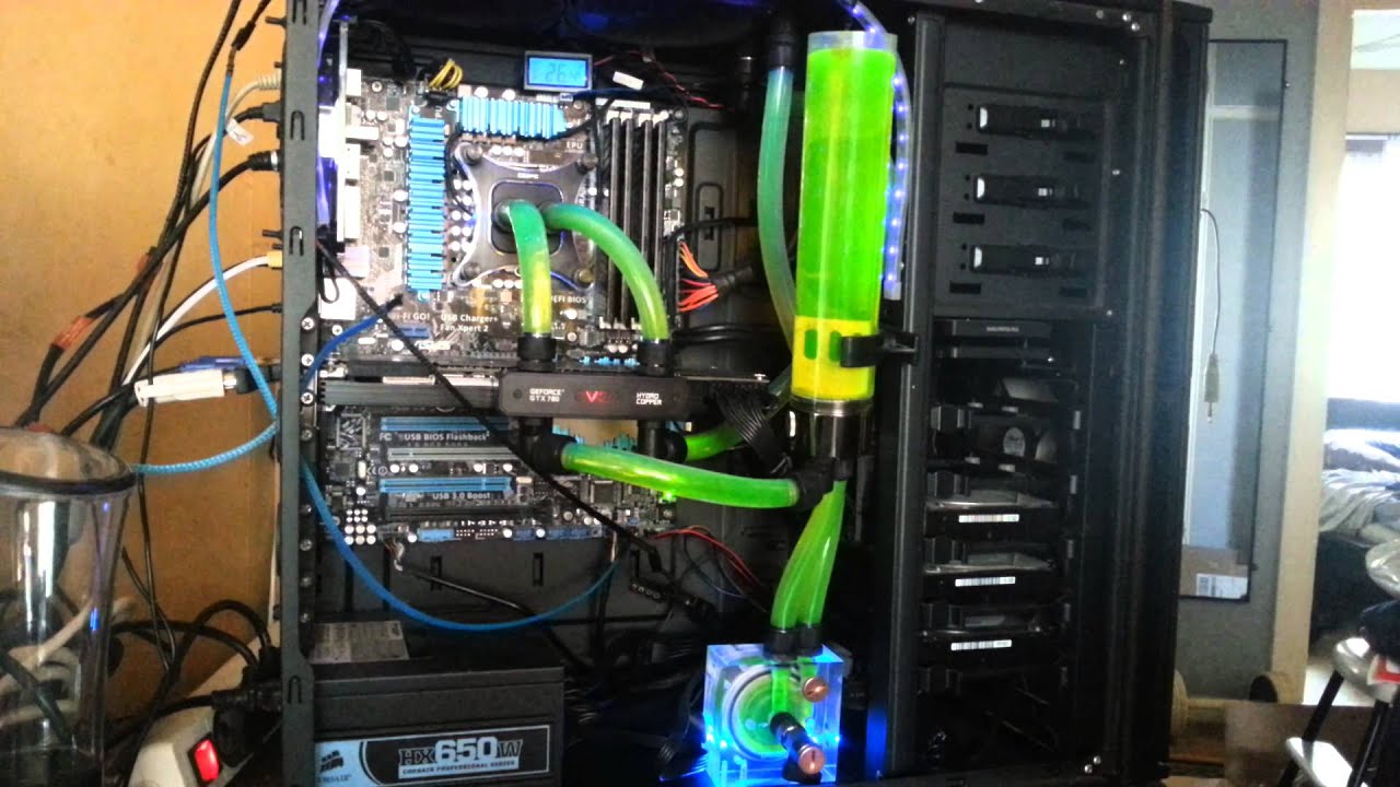 The beauty of watercooling - Color matching with mouse and keyboard ...