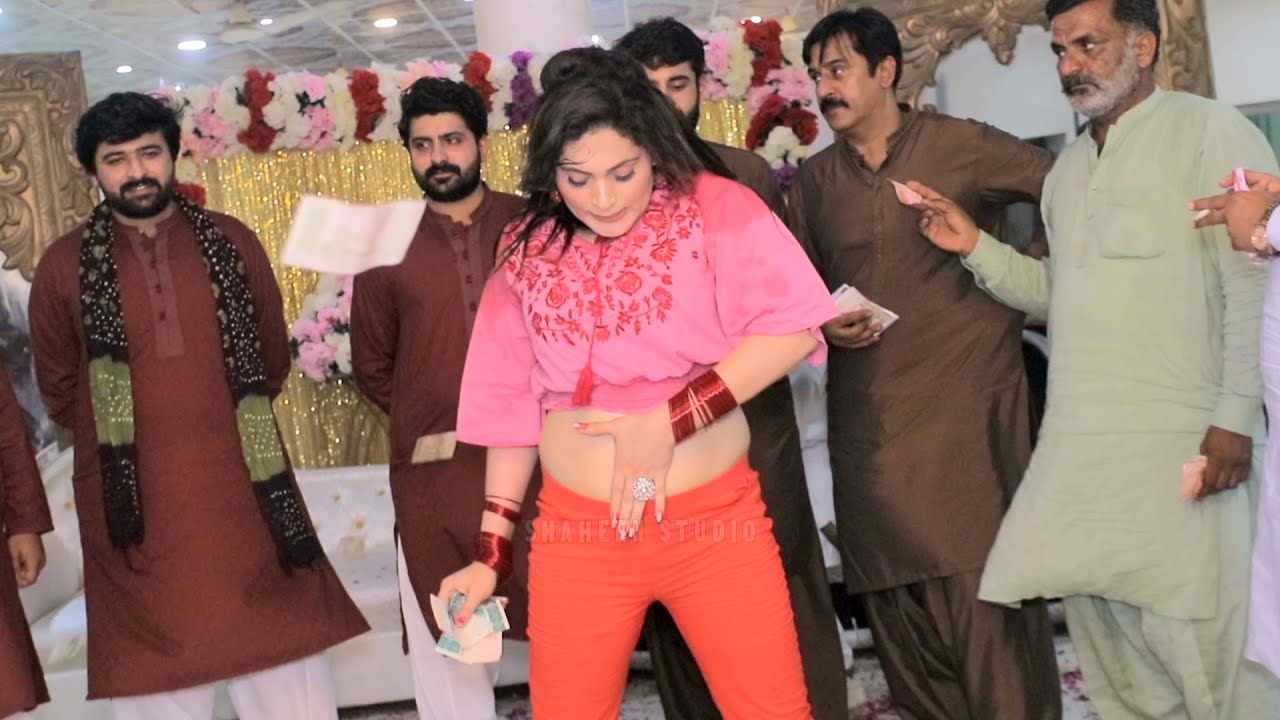 Main Mahi De Kho Tu Pani Da | Kanwal Baloch Dance Performance 2023 ...