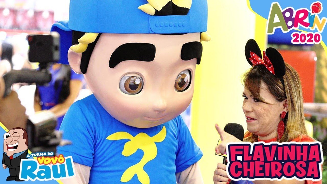 FLAVINHA ENCONTROU O MASCOTE DO LUCCAS NETO NA FEIRA DE BRINQUEDOS ...