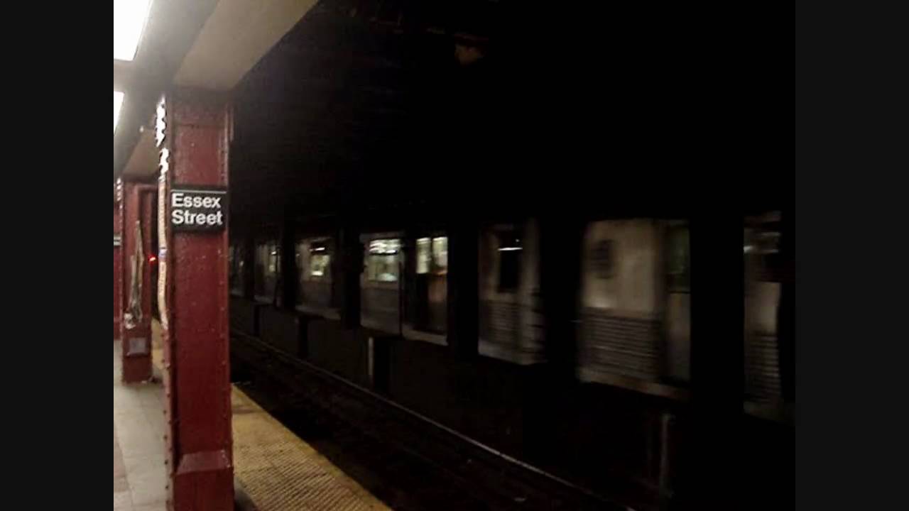 MTA NYCT R42 (J) Train @ Essex St - YouTube