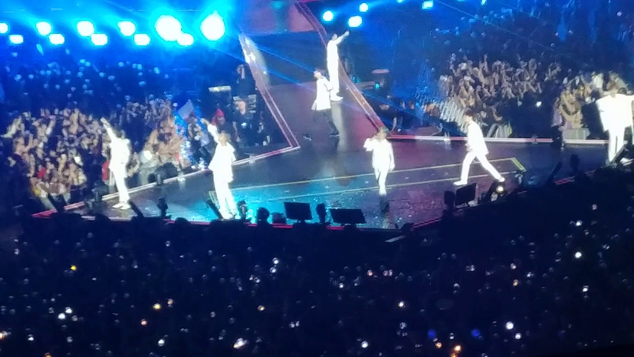 181020 Paris BTS - I need U - YouTube