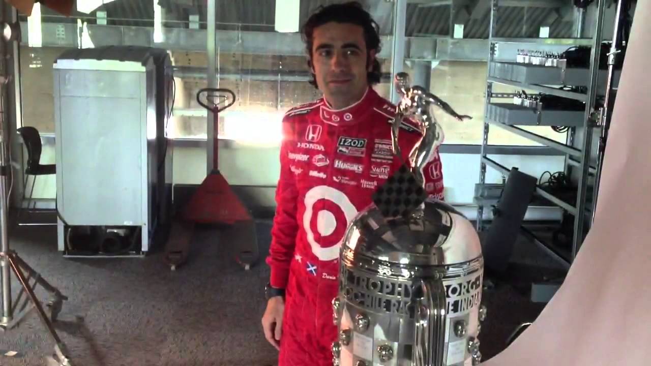 Helio Castroneves, Dario Franchitti pose with Borg-Warner Trophy - YouTube