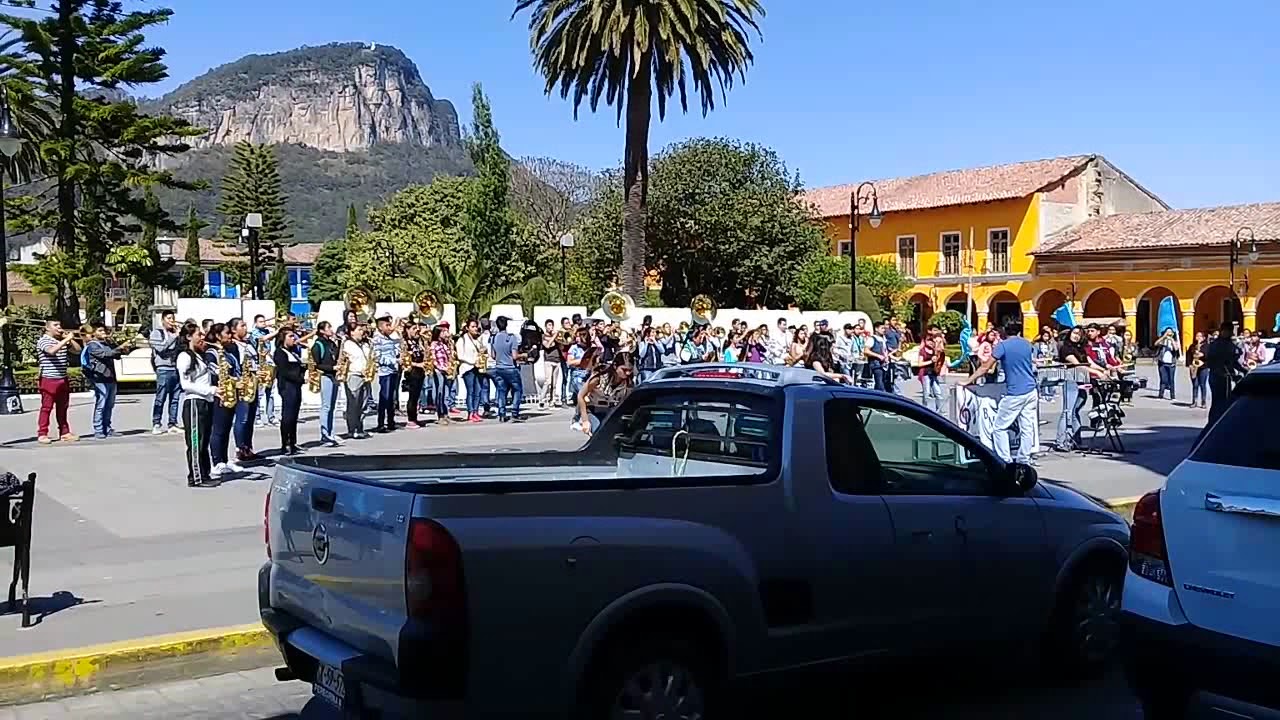 Halcones Marching Band Tlatlauquitepec Puebla. - YouTube