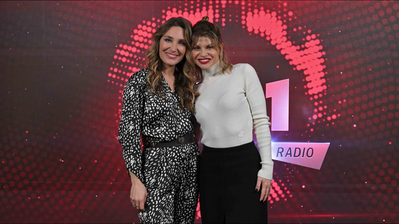 Lucilla Agosti intervista Alessandra Amoroso - YouTube