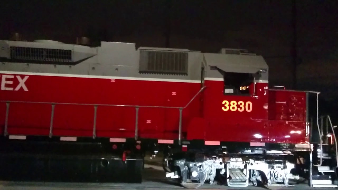 LTEX GP38 3830 is backing up with Tank cars in Orr road - YouTube