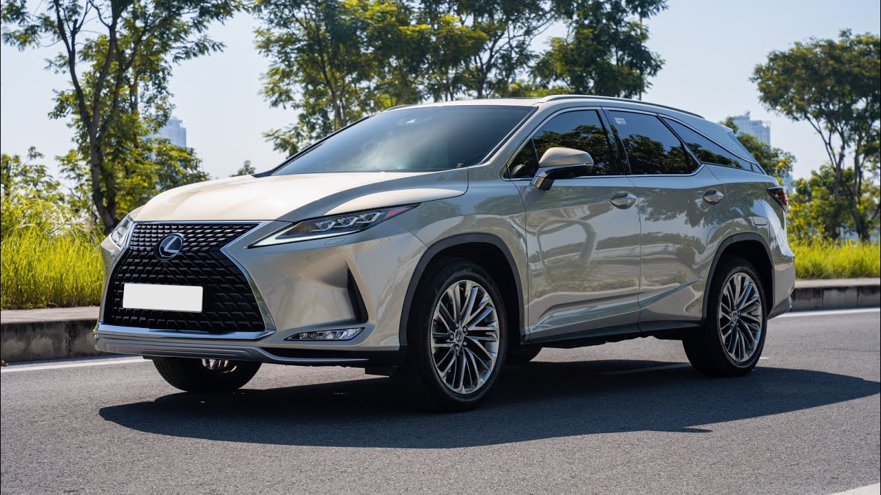 Lexus RX350L 2021. Đẹp từ ngoài vào trong từ trong ra ngoài. 1 từ thôi ...
