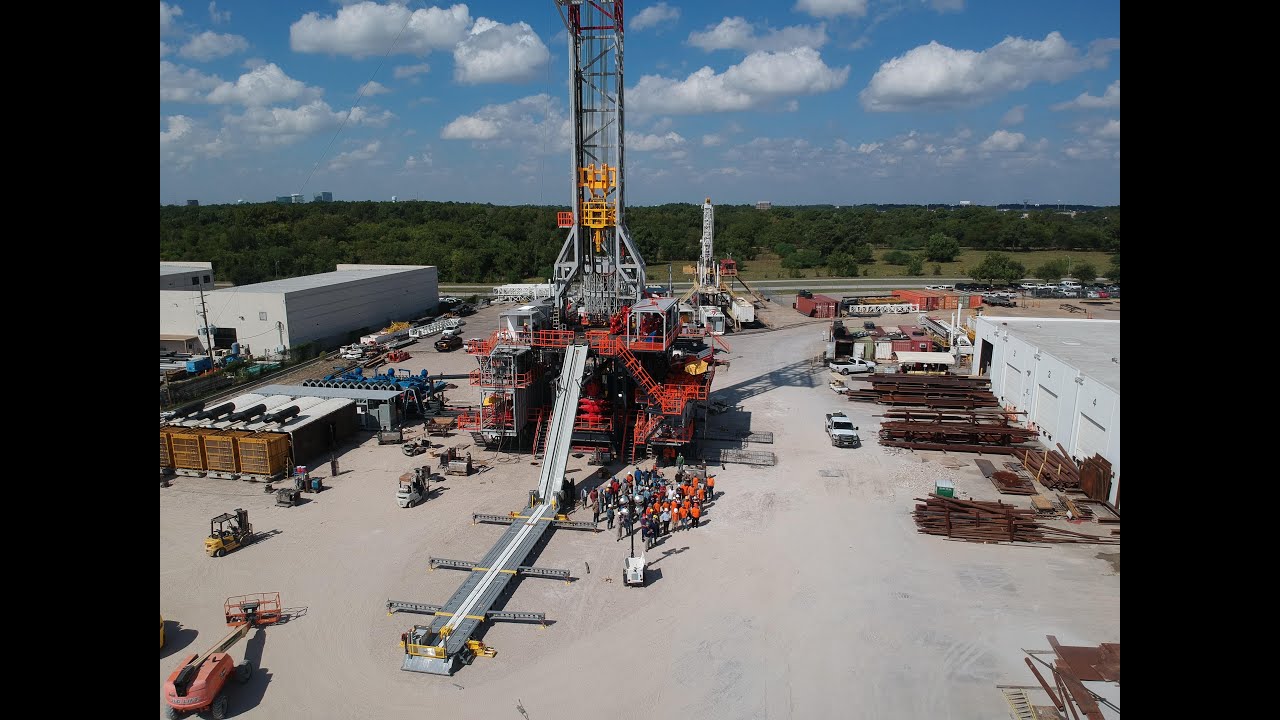 Striker-800® Ultra High Specs Cluster Rig - YouTube