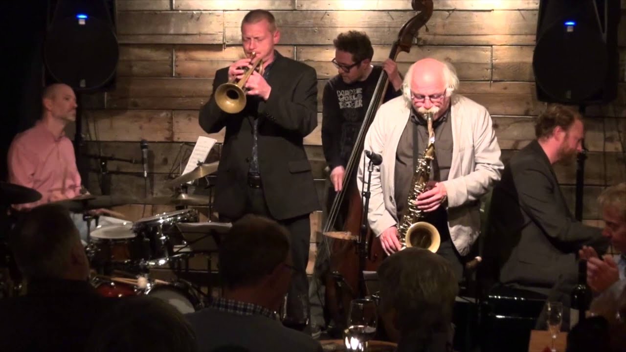 Jakob Roved quartet feat. John Ruocco live - YouTube