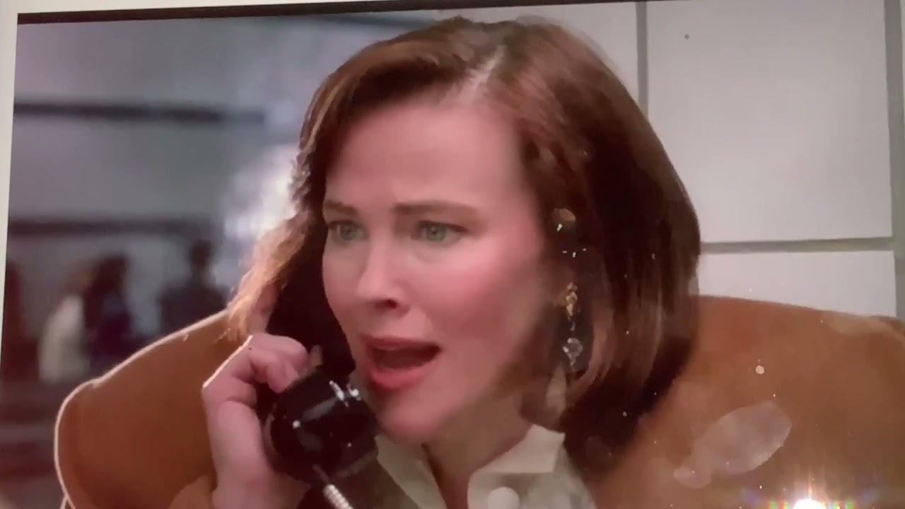Home Alone 1990 Kate McCallister calls the police department movieclip ...