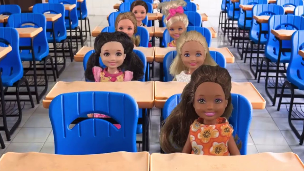 Grace’s world Kira falls - YouTube