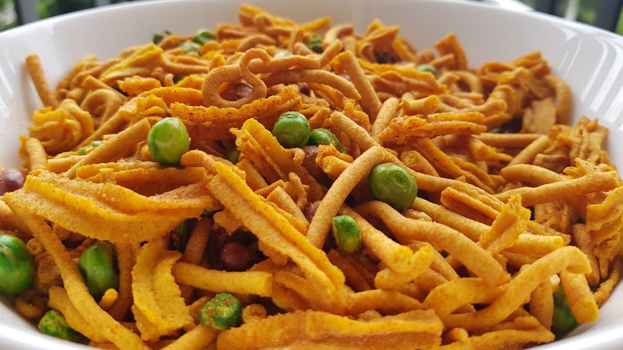 চানাচুর রেসিপি মেশিন ছাড়া || Kurmury Chanachur Recipe || chanachur ...