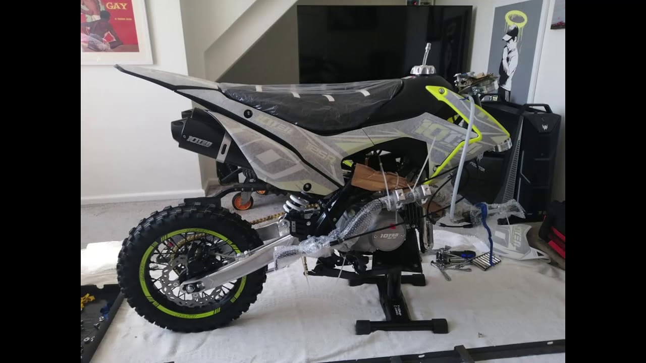 10TEN 125R Pit Bike Self Assembly - YouTube