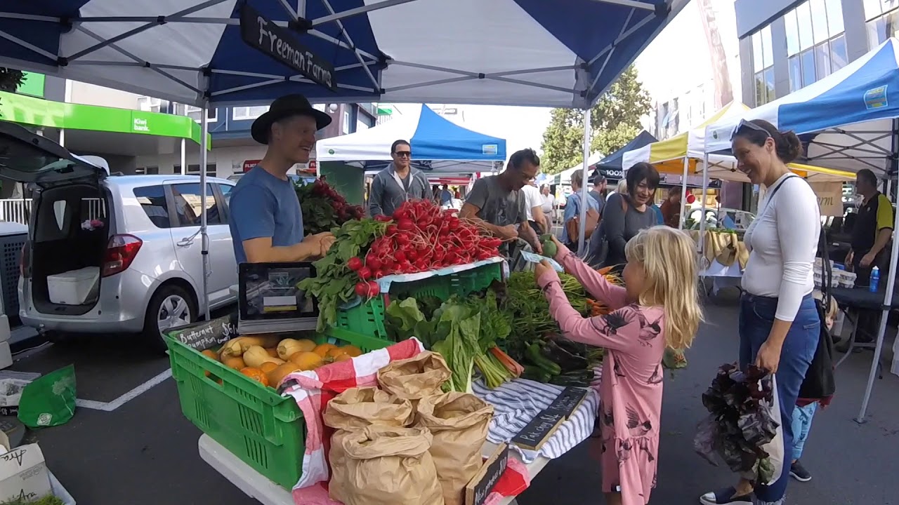 Freeman Farms at the Taranaki Farmers Market - YouTube