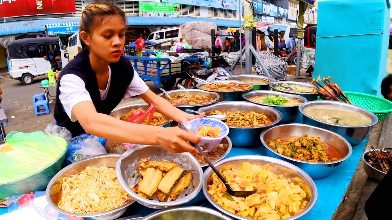 Cambodia Cheap Street Food for Dinner - Noodle Soup, Grilled Beef ...
