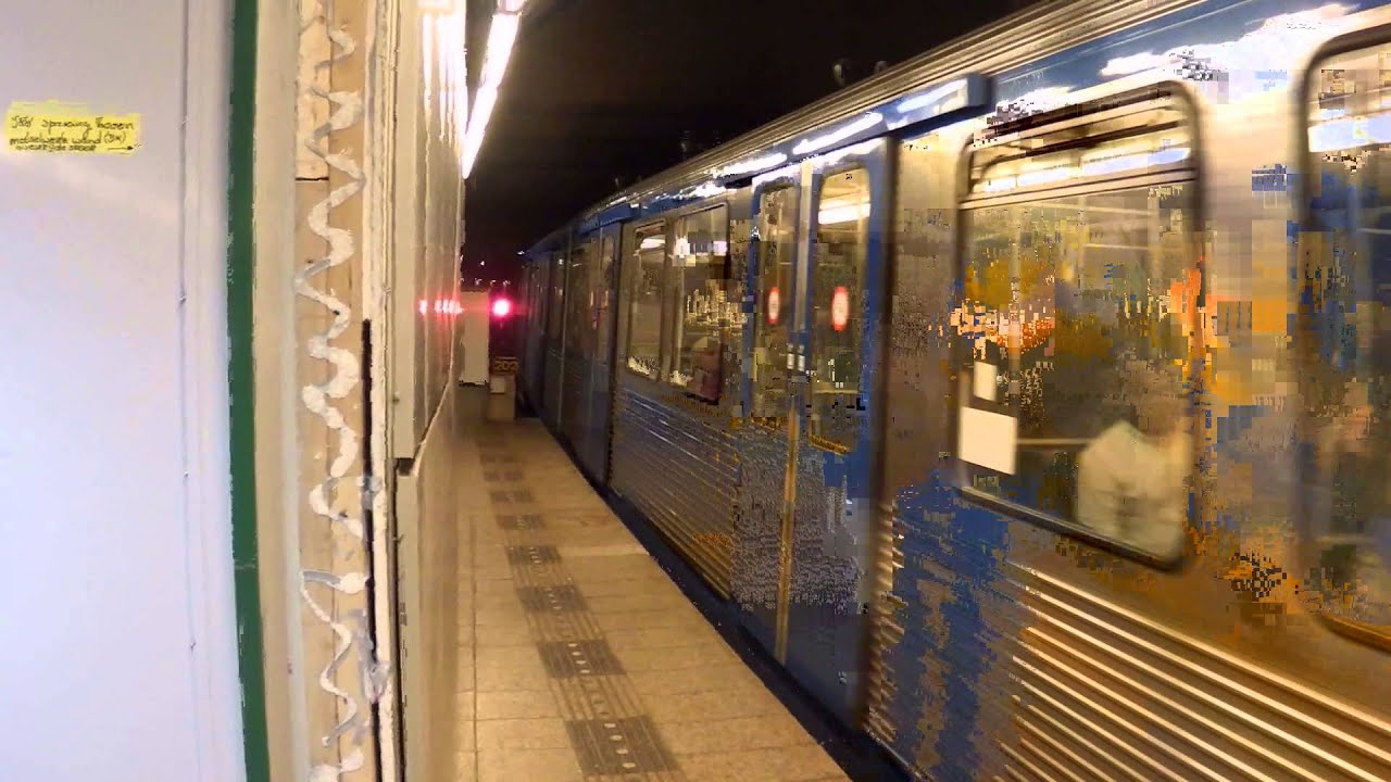 GVB M2 27 + M3 43 coming in @ Amsterdam Central Subway Station - YouTube