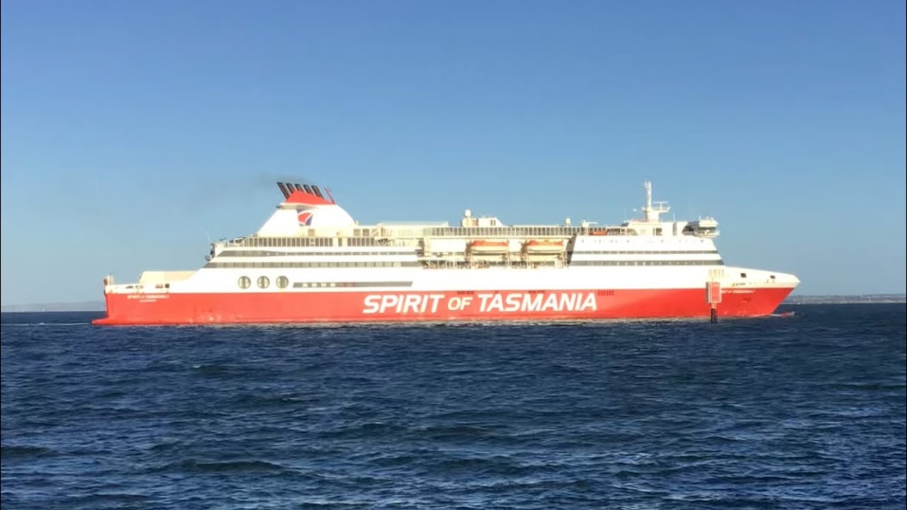 Spirit Of Tasmania Departing Corio Quay In Geelong - Vintage Timelapse ...