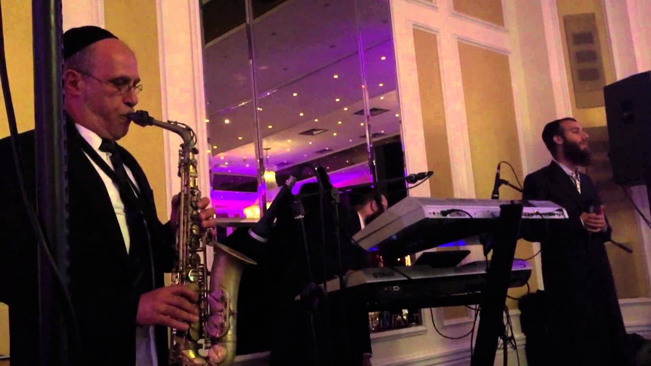 Beri weber and shayla osterlits and Chaim Kisterboim rocking a wedding ...