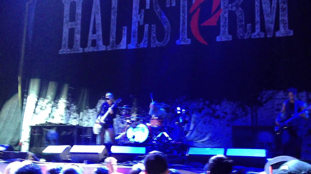 I Get Off Halestorm (live) 2012 - YouTube