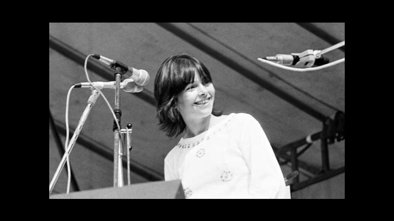 Lesley Duncan - I've Got to Make a Call (demo) - YouTube