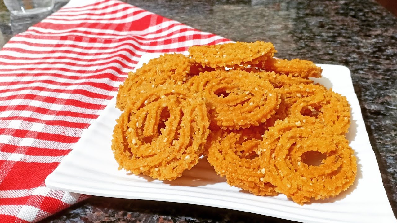 Chakri Banavani Rit | Chakli Recipe | Rice Chakli | Leftover Rice ...