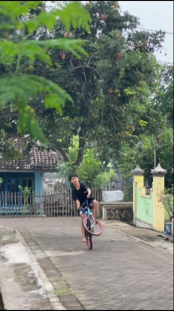 LATIHAN BALAP ONTHEL PART 3 #shorts #balaponthelsurabaya #sepeda #bmx ...