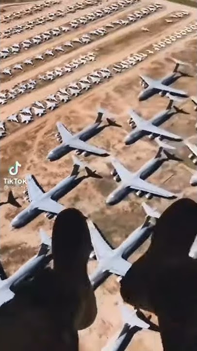Ever seen so Many planes? 🤯 - YouTube