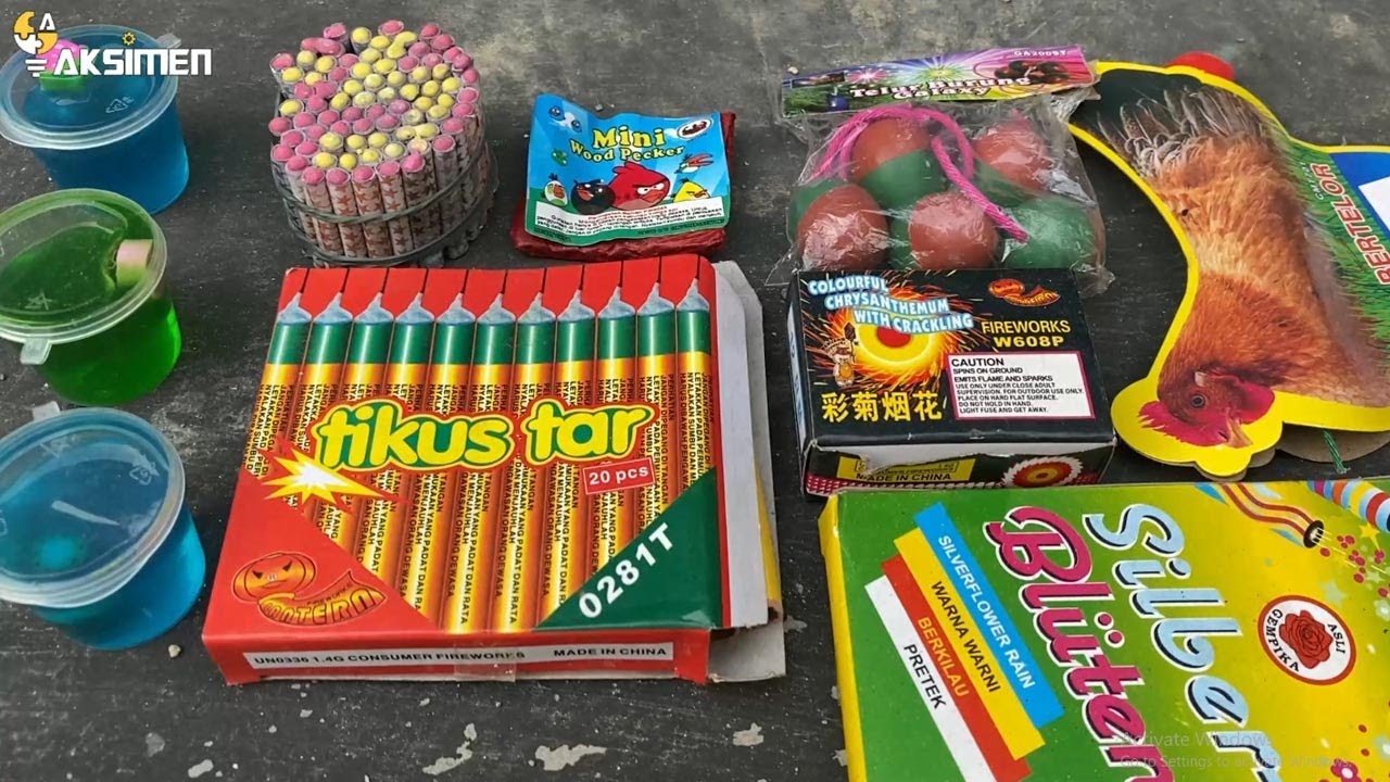 Menemukan dan Mainan Kembang Api, Mercon Unik Tikus Tar, Smoke Bang ...