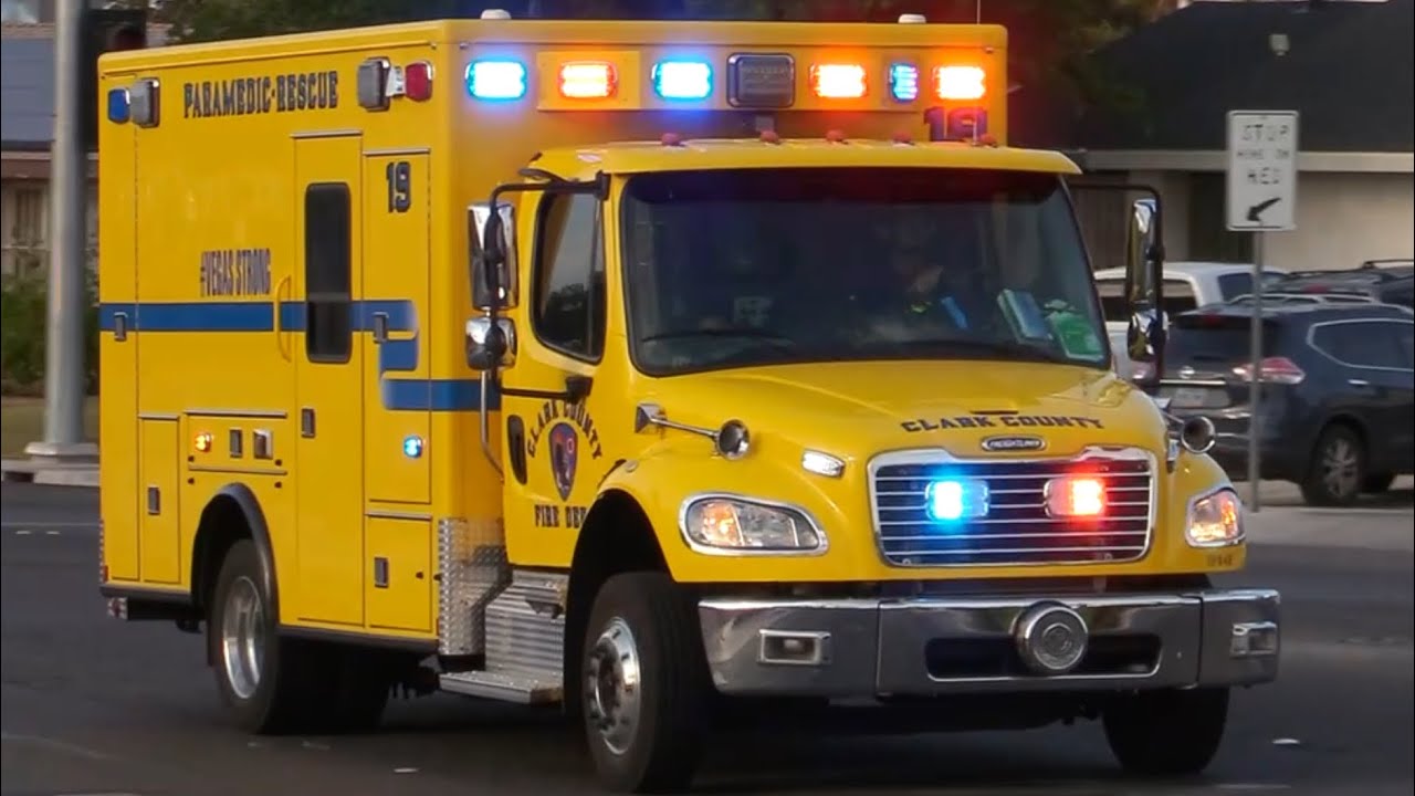 *Q & Airhorn!* Clark County Fire Department Rescue 19 Responding Code 3 ...
