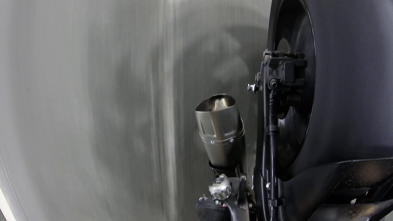 Yamaha R6 fire - YouTube