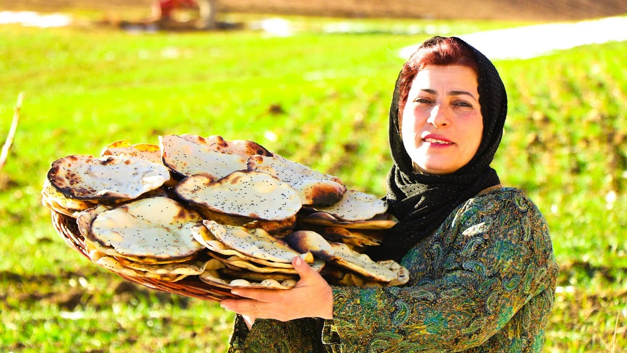 "Traditional Kurdish Sweet Bread Recipe: Baking Kolireh Naskeh in a ...