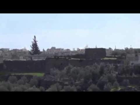 Raw: Syrian Warplanes Bomb Rebels