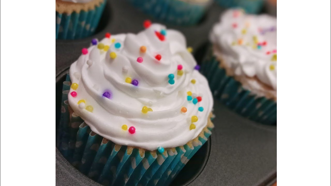 Fluffy Cupcakes || Perfect Vanilla Cupcakes Without Baking Powder/Soda ...